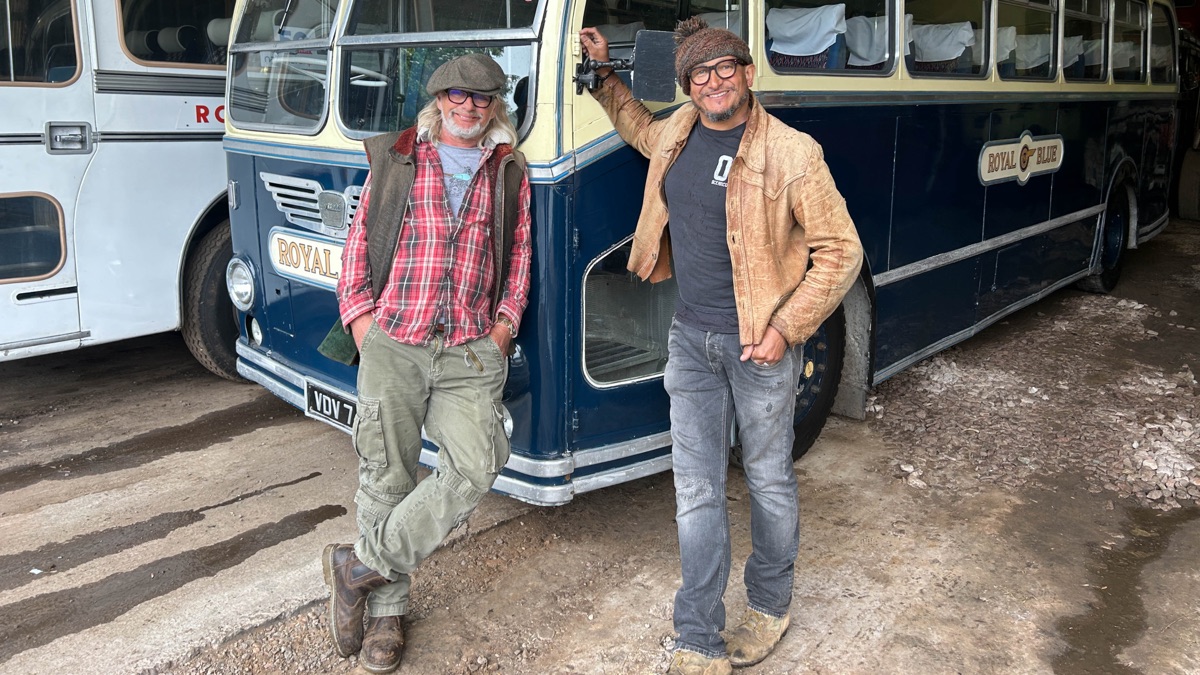 Roger - Shed & Buried (Series 6, Episode 4) - Apple TV (UK)