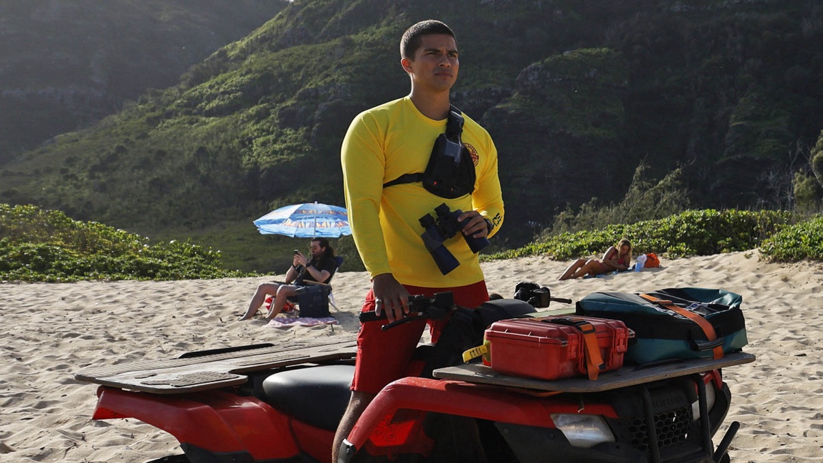 Kick Out - Rescue: HI-Surf (Season 1, Episode 4) - Apple TV