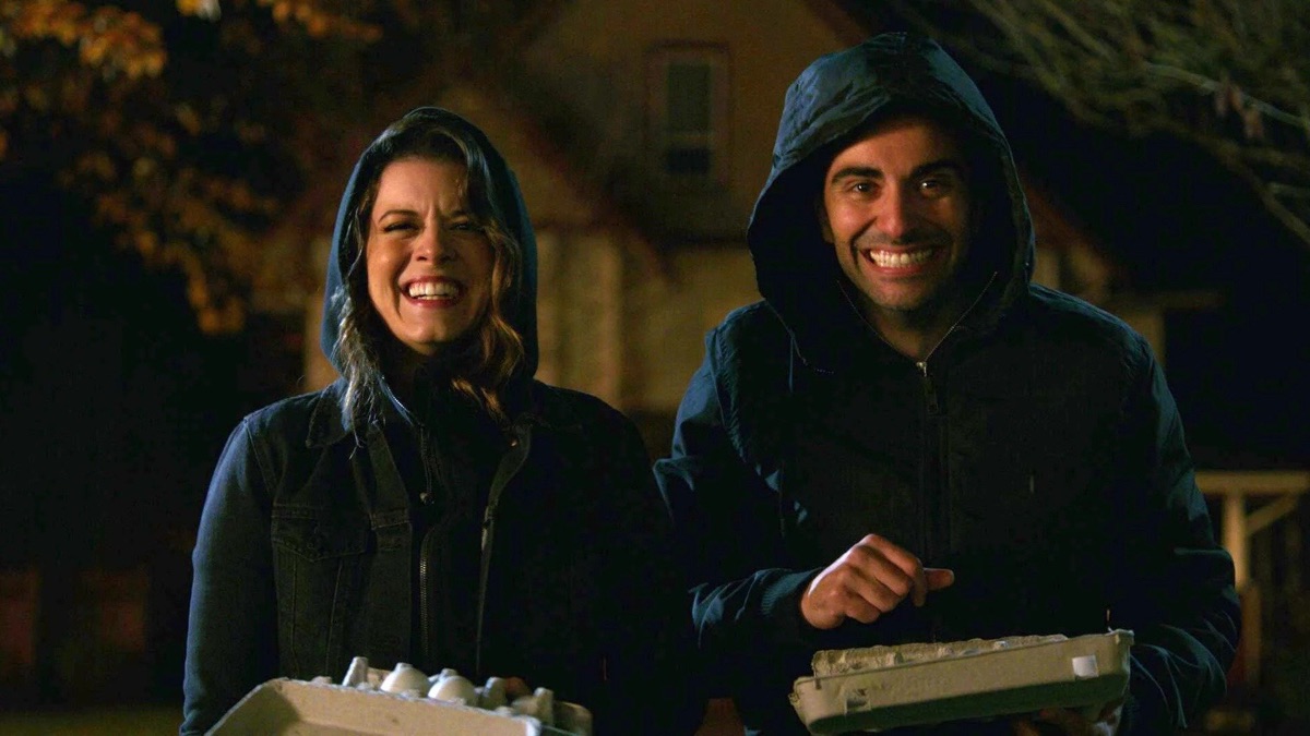 ‎There Will Be Poop! - You Me Her (Series 4, Episode 7) - Apple TV (IN)