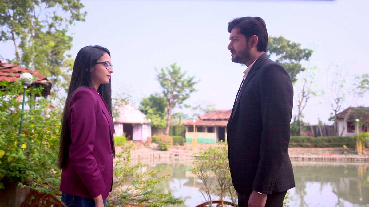 Is Shatadru the Mastermind? - Gramer Rani Binapani (Season 1, Episode 247) - Apple TV