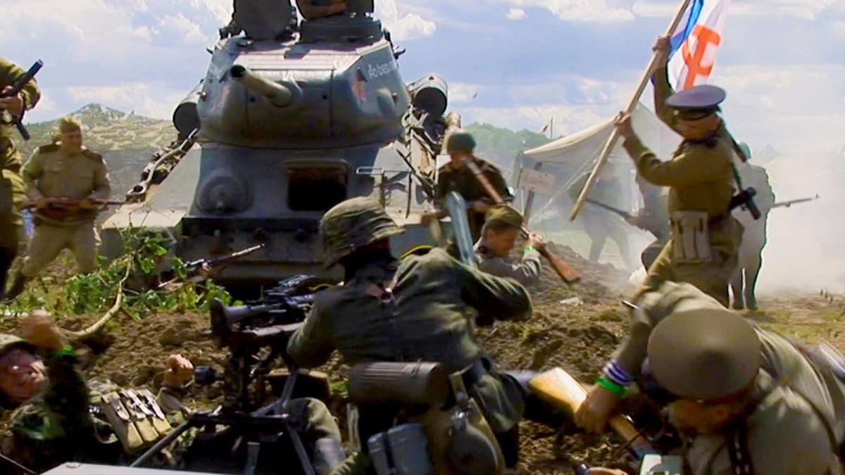 Keeping it running - War and Peace: Behind the Lines (Series 1, Episode ...