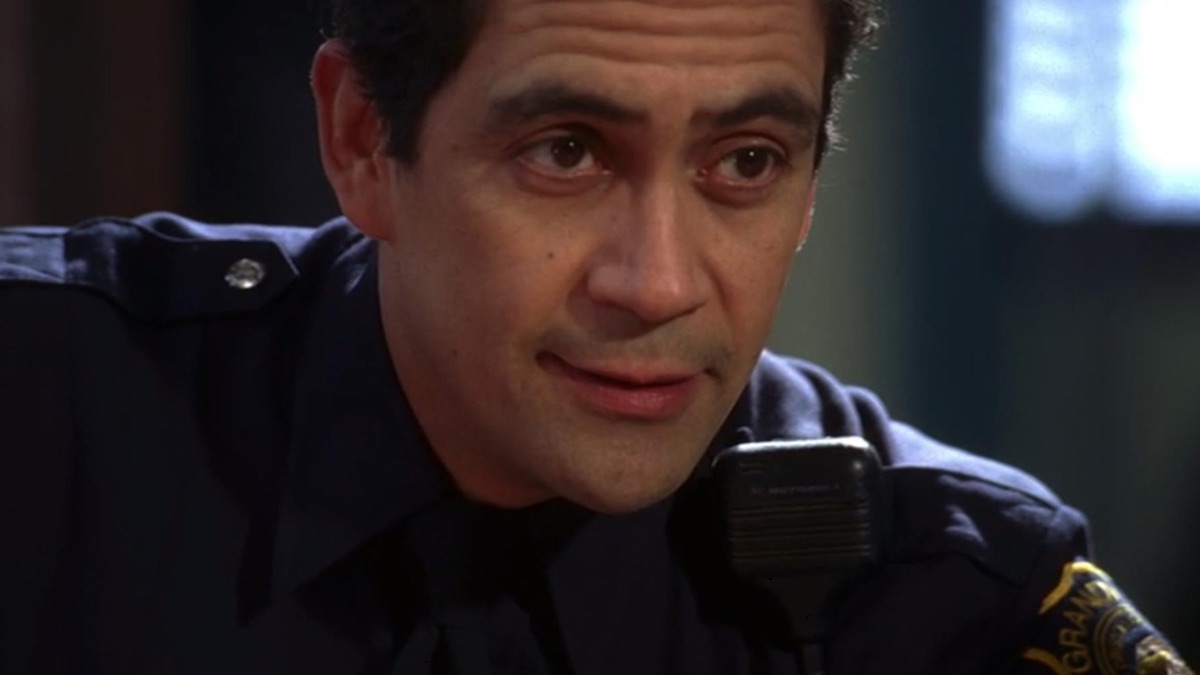 ‎Excessive Forces - Ghost Whisperer (Series 5, Episode 10) - Apple TV (SA)