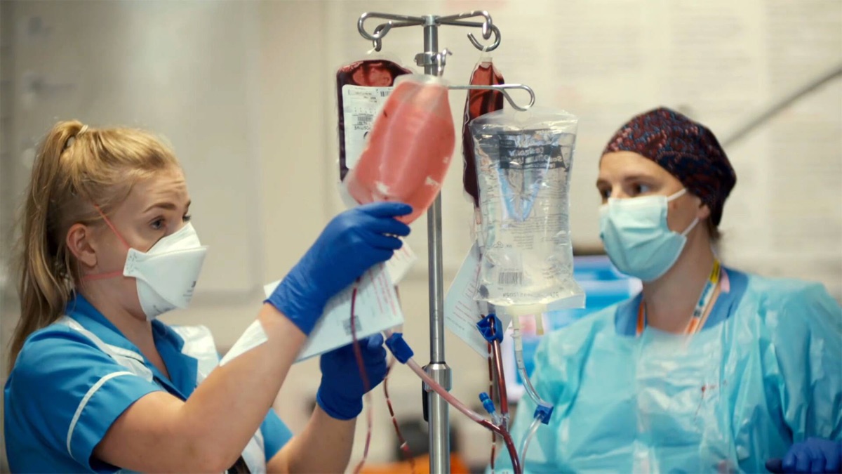 Episode 3 – 999: Critical Condition (Season 3, Episode 3) - Apple TV (AU)