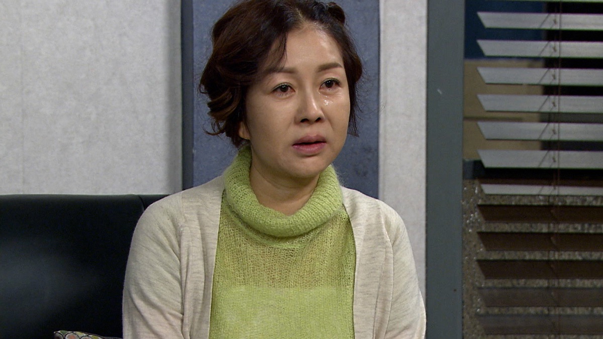 Two Mothers - Two Mothers (Season 1, Episode 96) - Apple TV