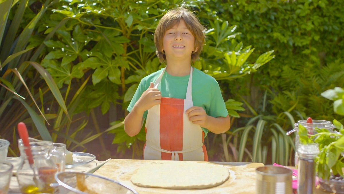 Episode 1 - My World Kitchen (Series 1, Episode 1) - Apple TV (QA)