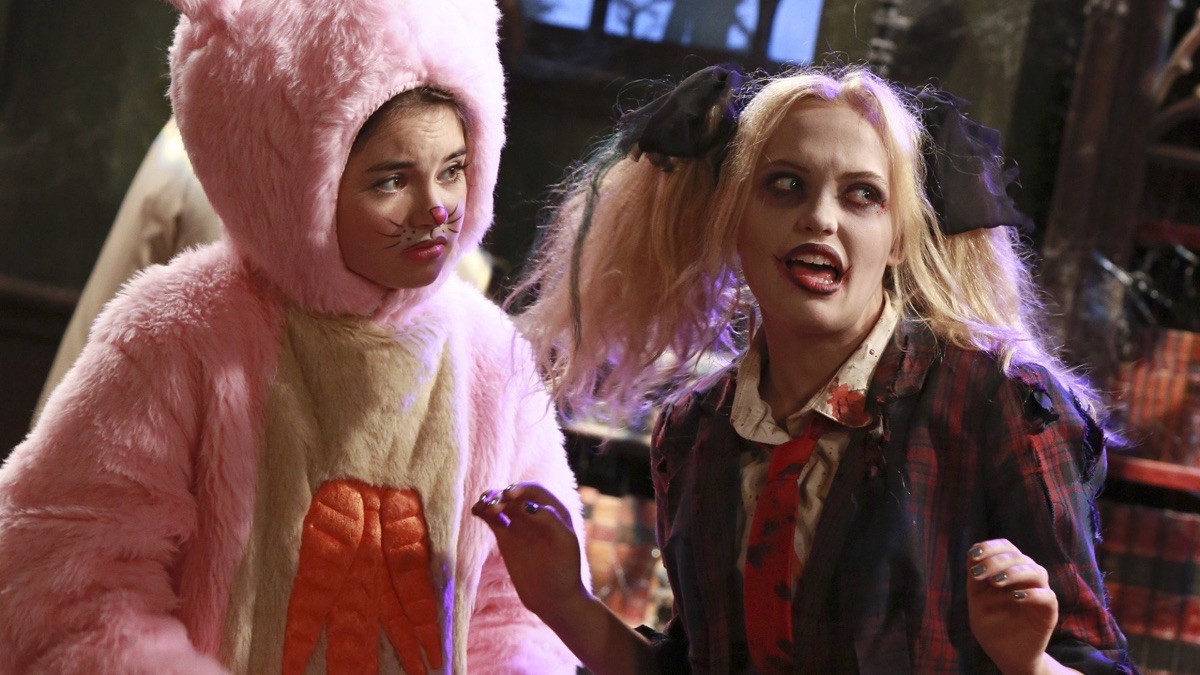 ‎Cyd and Shelby's Haunted Escape - Best Friends Whenever (Series 1 ...
