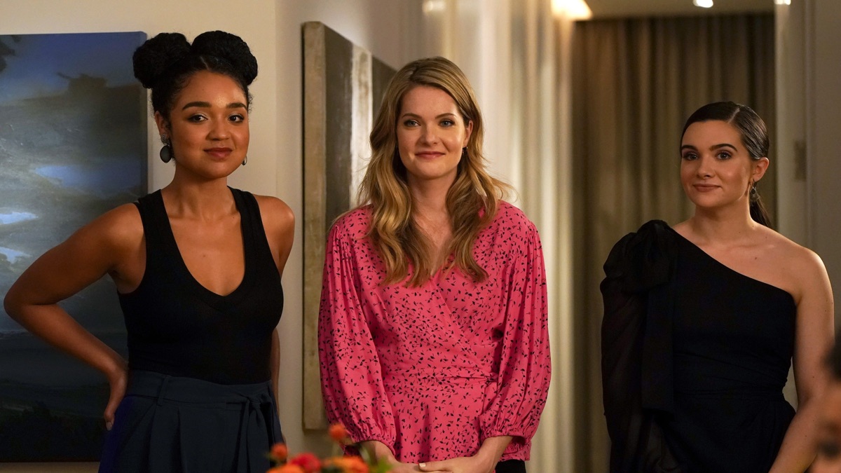 Technical Difficulties - The Bold Type (Series 3, Episode 5) - Apple TV ...