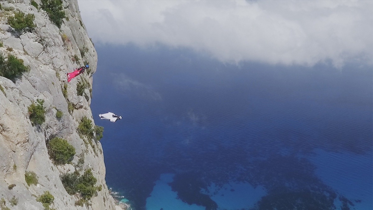 Paradise Waiting – Modern Explorers (Season 1, Episode 2) - Apple TV (AU)