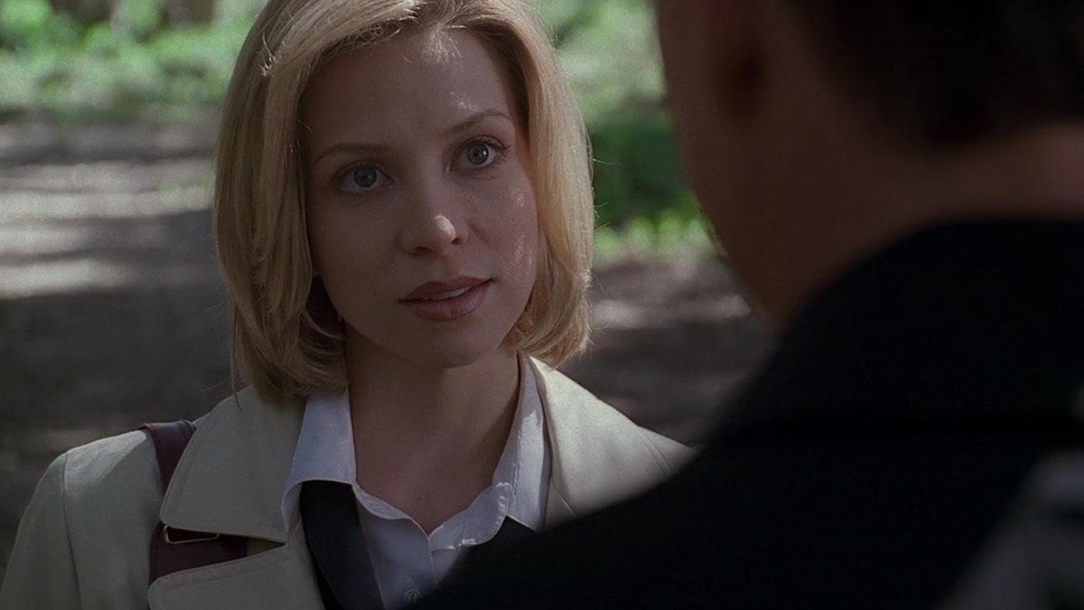 Alone - The X-Files (Season 8, Episode 19) - Apple TV