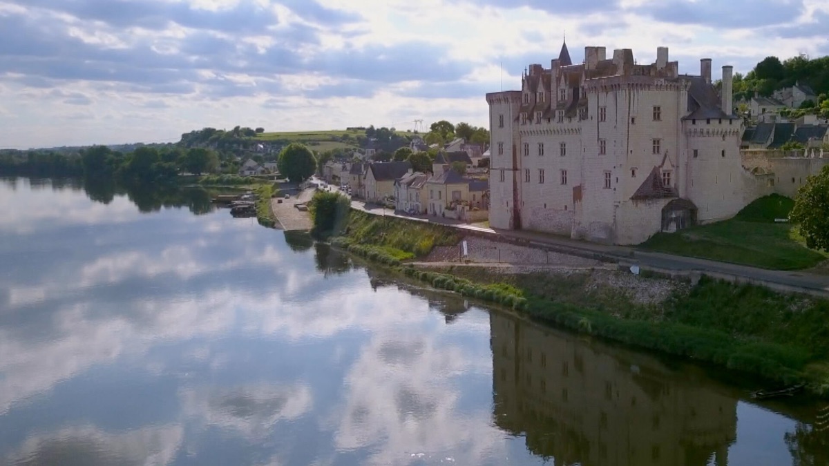 100 Must See Places: Anjou - Apple TV