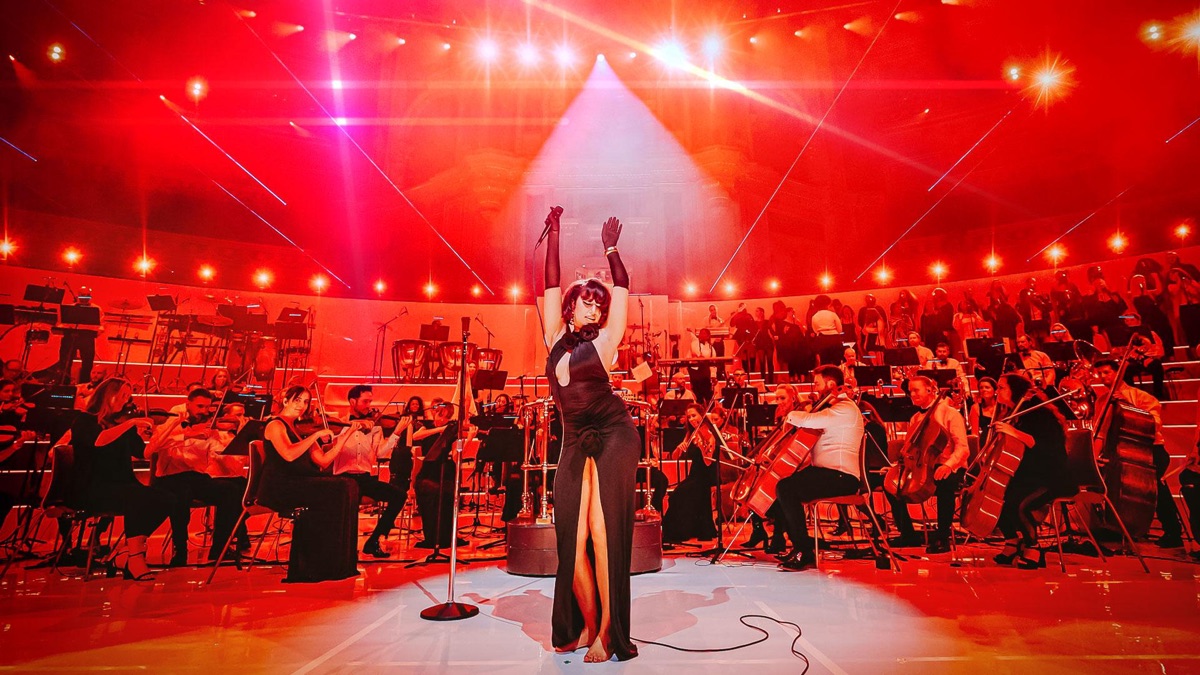 RAYE at the Royal Albert Hall - RAYE at the Royal Albert Hall (Series 1 ...