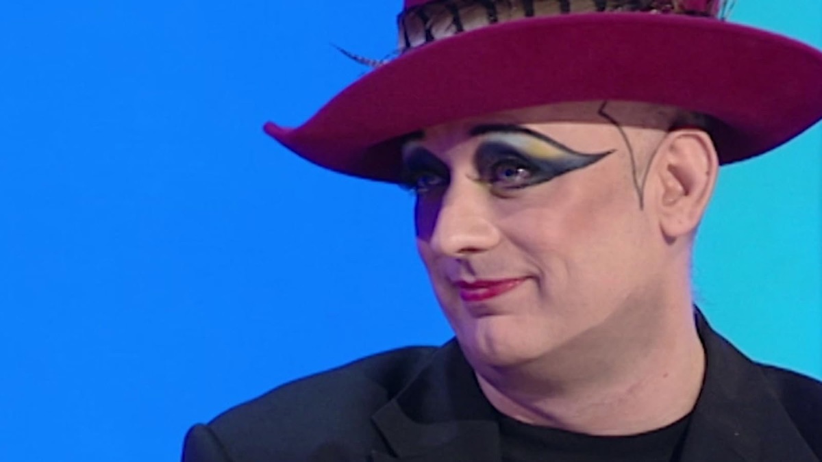 Show 1 – 8 Out of 10 Cats (Season 4, Episode 1) - Apple TV (AU)