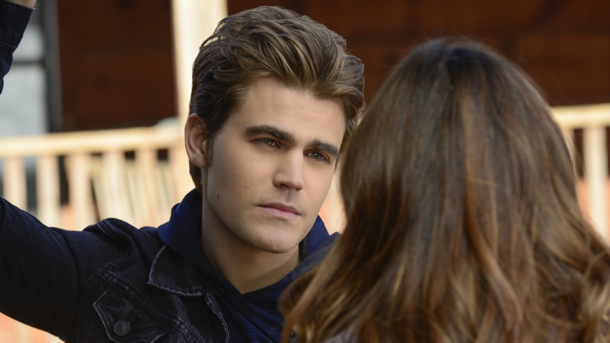 ‎What Lies Beneath - The Vampire Diaries (saison 5, épisode 20) - Apple ...