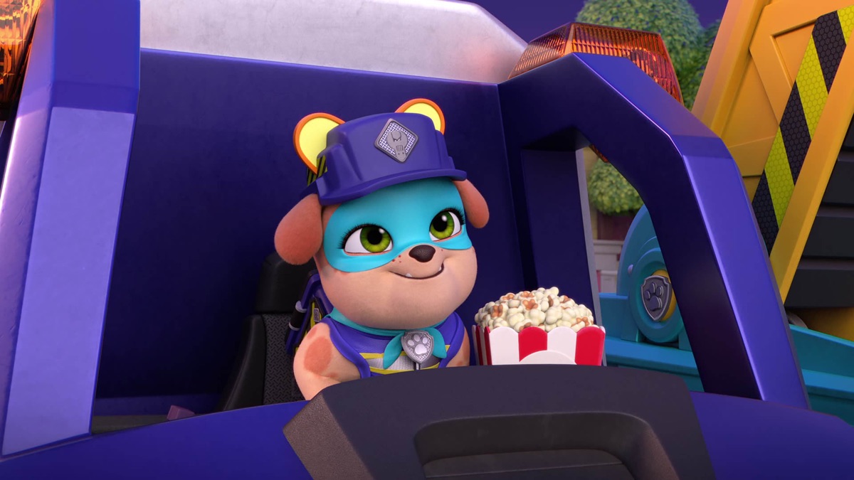 ‎Die Crew baut eine mega Kinoleinwand / Die Crew baut ein Bild für ...