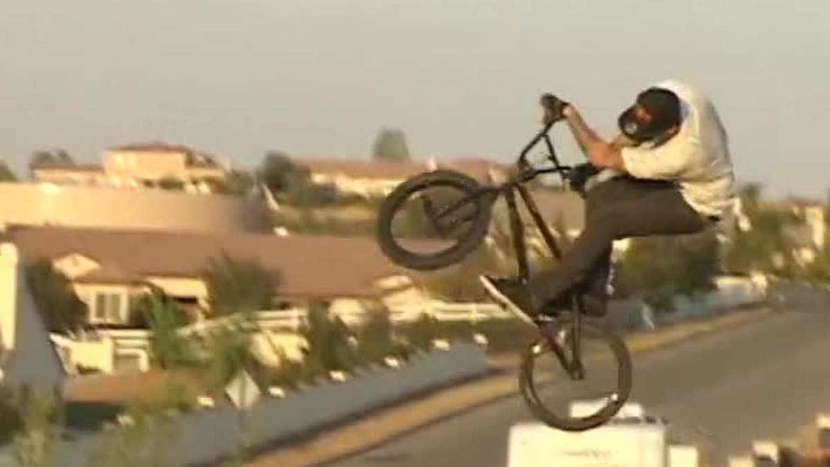 Props BMX: Road Fools 16 | Apple TV