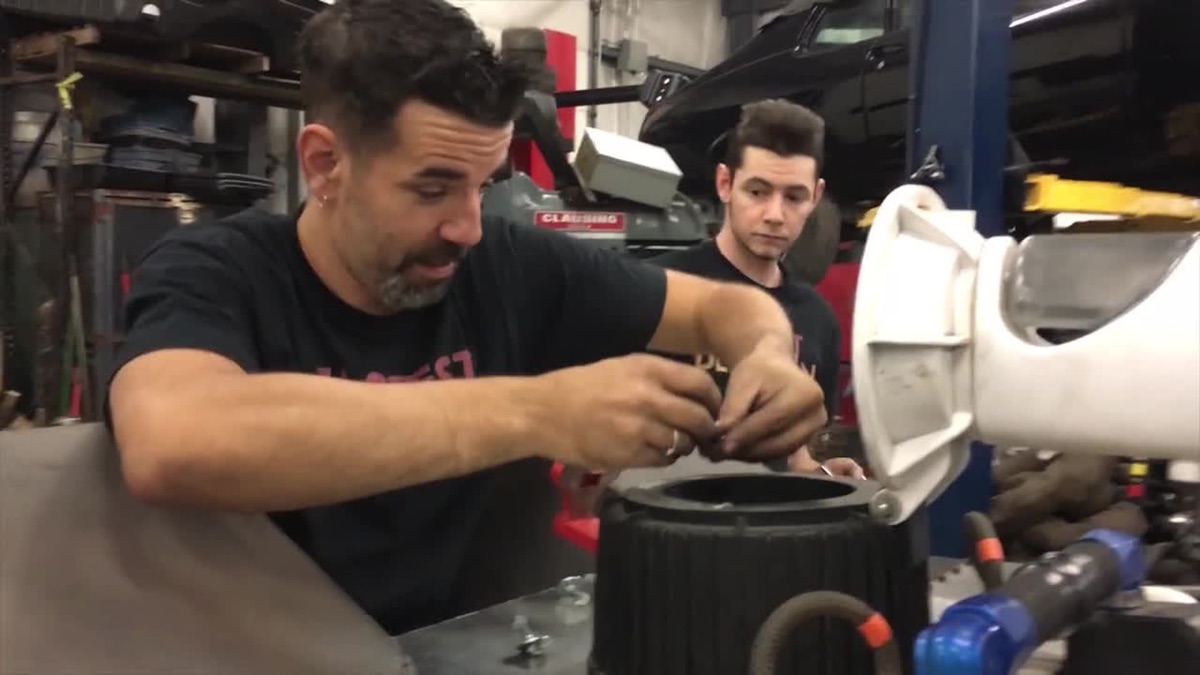 Fastest Delorean in the World - Apple TV (UG)