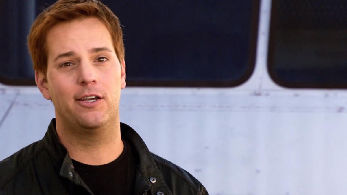 Elle Auction Hunters