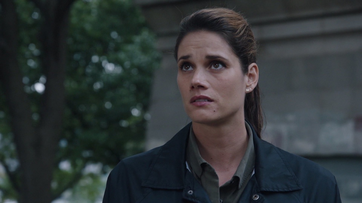 ‎Outsider - FBI (Season 2, Episode 6) - Apple TV (日本)