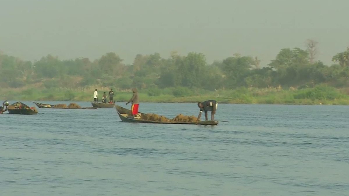 Africa - The Sahara - Scenic Routes Around the World (Season 1, Episode ...