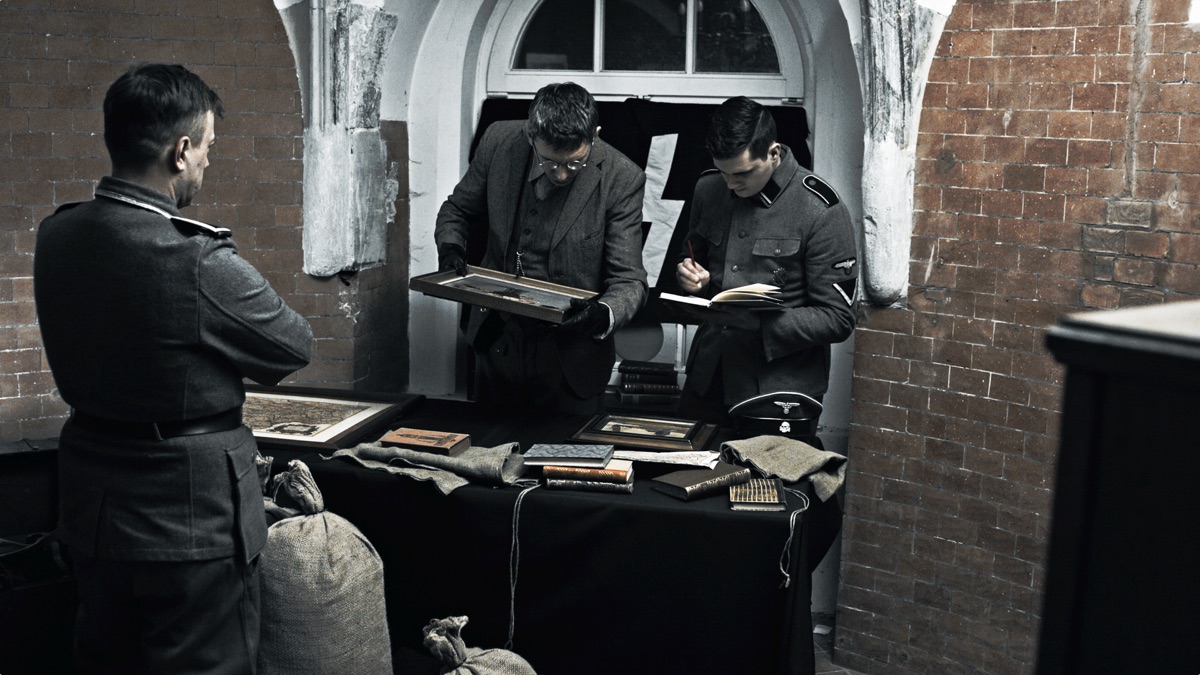 Nazi Gold - Secret Nazi Bases (Series 3, Episode 5) - Apple TV (UK)