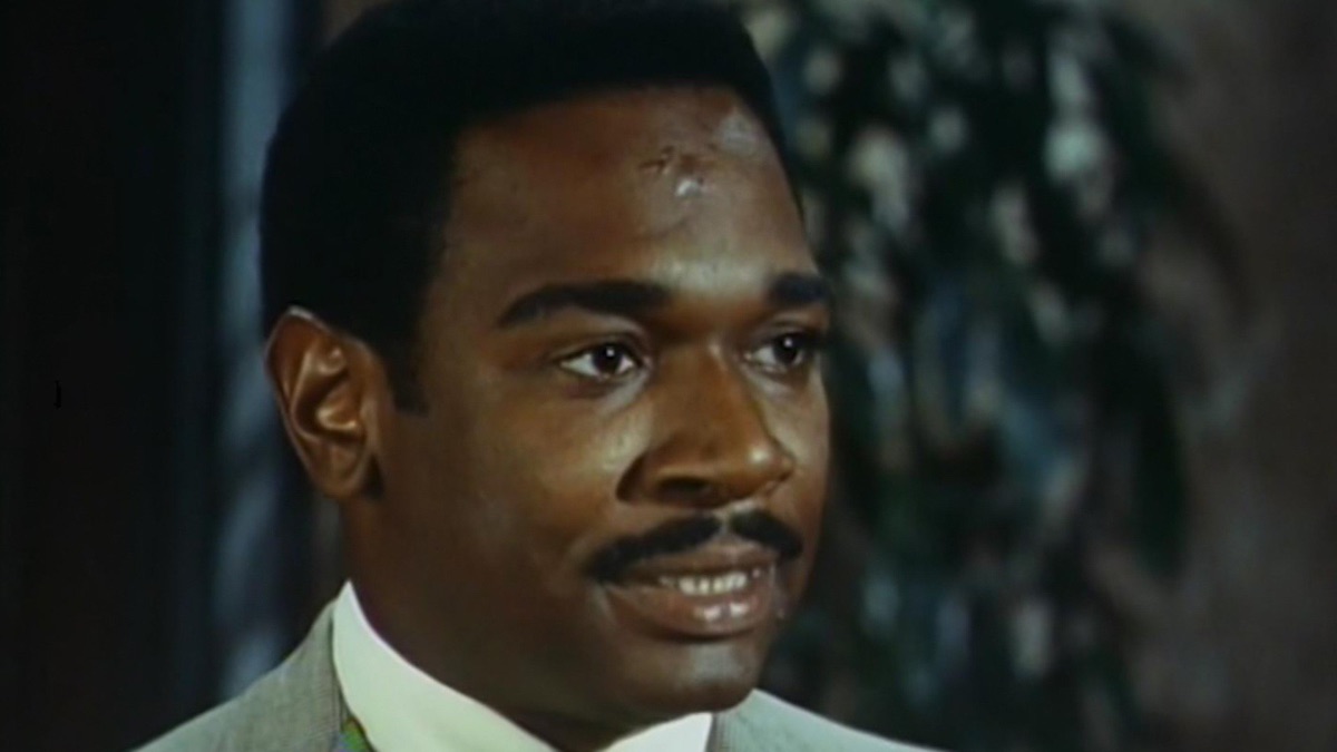 So Long, Patrick Henry - I Spy (Season 1, Episode 1) - Apple TV