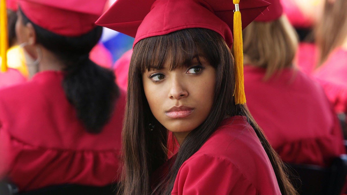 ‎Graduation - The Vampire Diaries (Series 4, Episode 23) - Apple TV (ID)