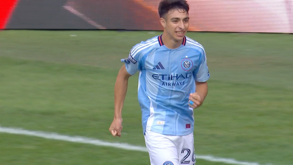 ‎Goal: A. Ojeda vs. LEO, 32' - Apple TV