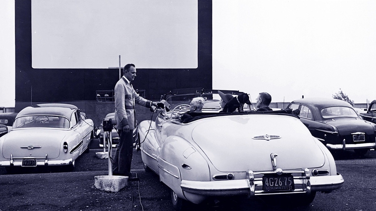 Going Attractions: The Definitive Story of the American Drive-in Movie ...