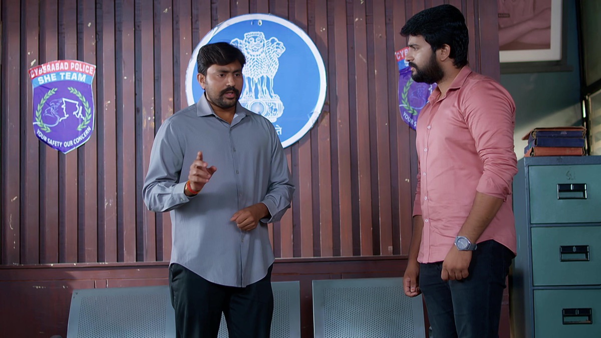 Pardhu to the Rescue - Yeda Loyallo Indradhanasu (Season 1, Episode 141 ...