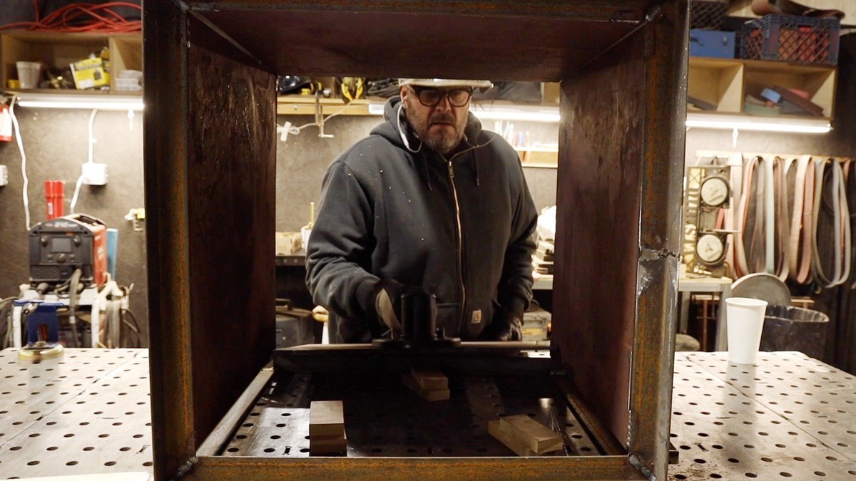 Air-Compressor Turned BBQ Smoker - Jimmy DiResta: This Old House Makers ...