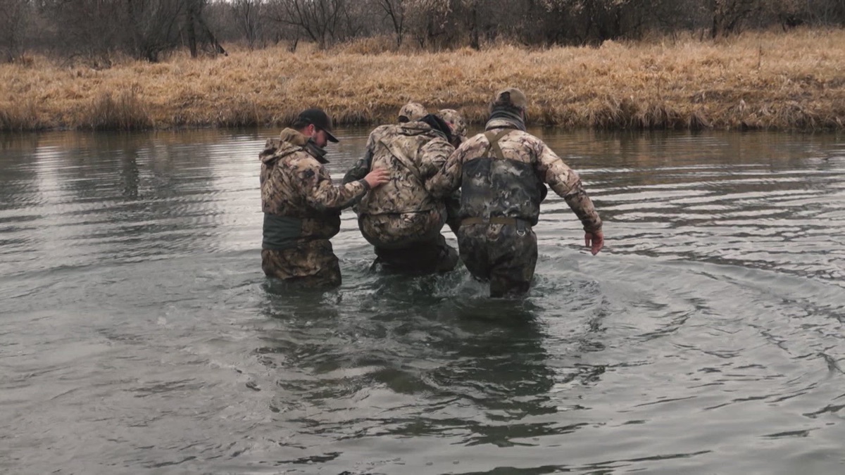 ‎RNT-V Hunts the Rock Part 2 – RNT-V (Season 14, Episode 9) - Apple TV (CA)