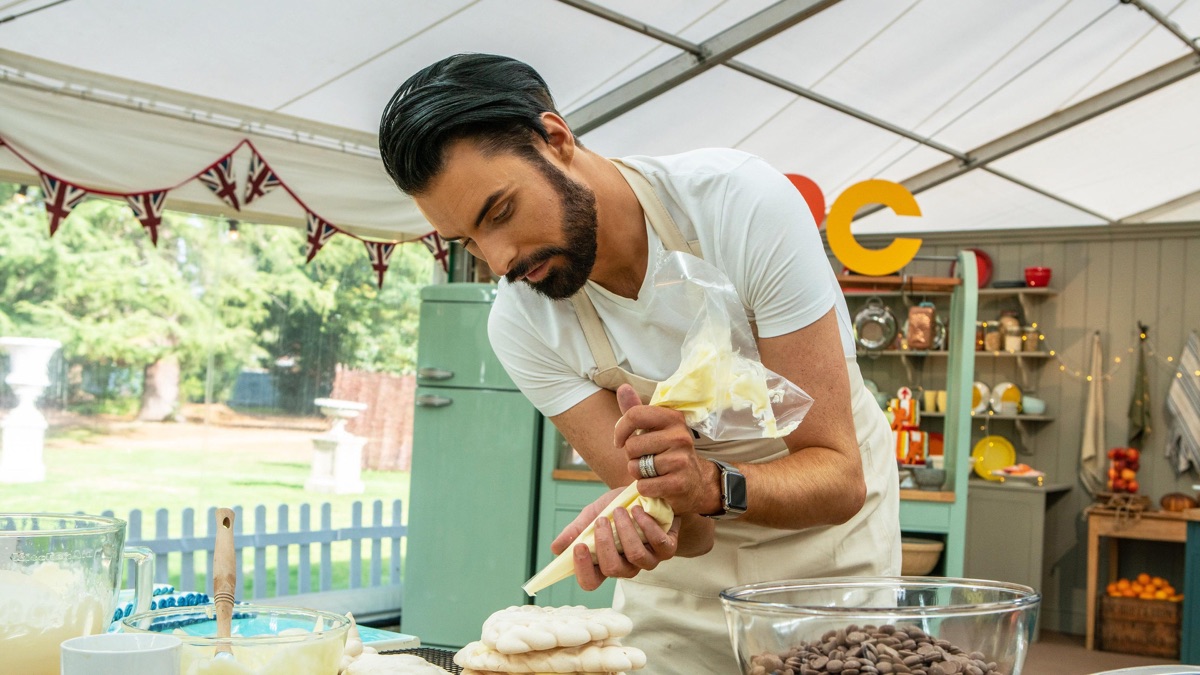 ‎James Acaster, Russell Tovey, Rylan Clark-Neal, Michelle Keegan - The ...