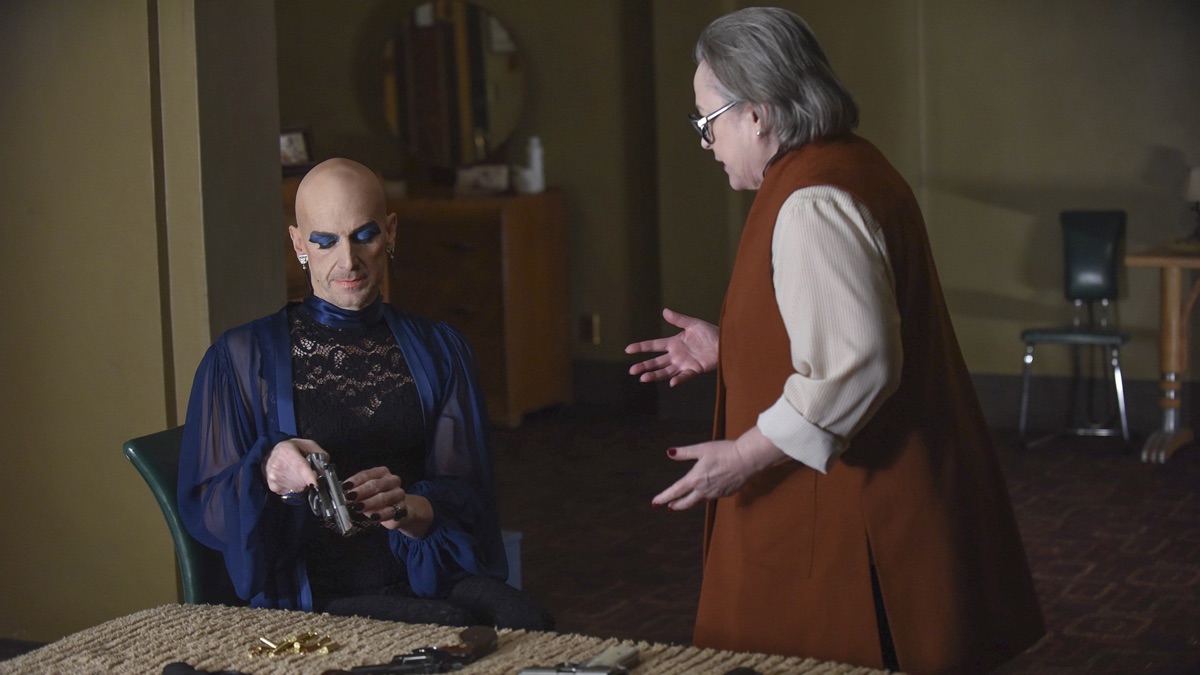 ‎Battle Royale - American Horror Story (Series 5, Episode 11) - Apple ...