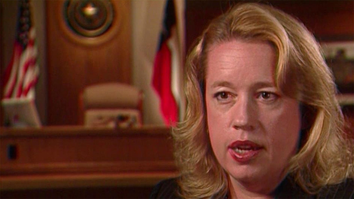 Grave Danger - Forensic Files (Season 11, Episode 16) - Apple TV