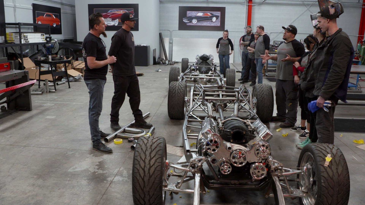 Blowin' Smoke - Bitchin' Boot Camp (Season 1, Episode 3) - Apple TV