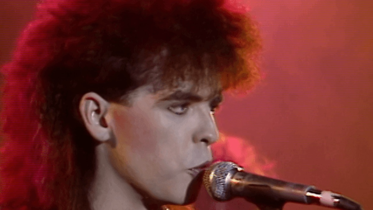 IQ - Live From London - Apple TV (IE)