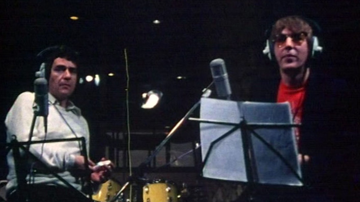 Derek and Clive Get the Horn - Apple TV (UK)