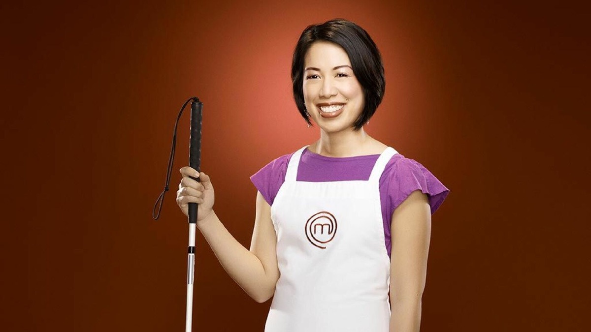 ‎Top 12 Compete – MasterChef (Season 3, Episode 9) - Apple TV (CA)