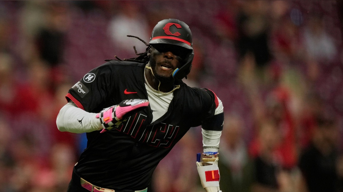 ‎Cubs vs. Reds - Friday Night Baseball