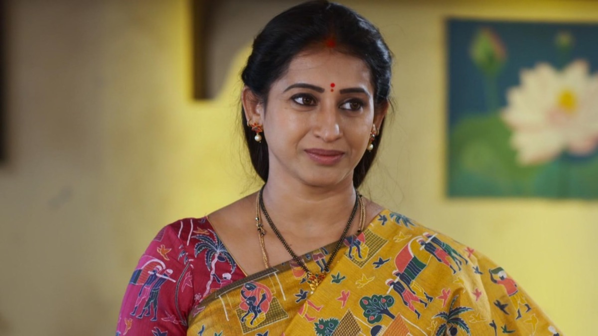 ‎Kalyani meets her suitor - Inti Guttu (Series 1, Episode 83) - Apple ...