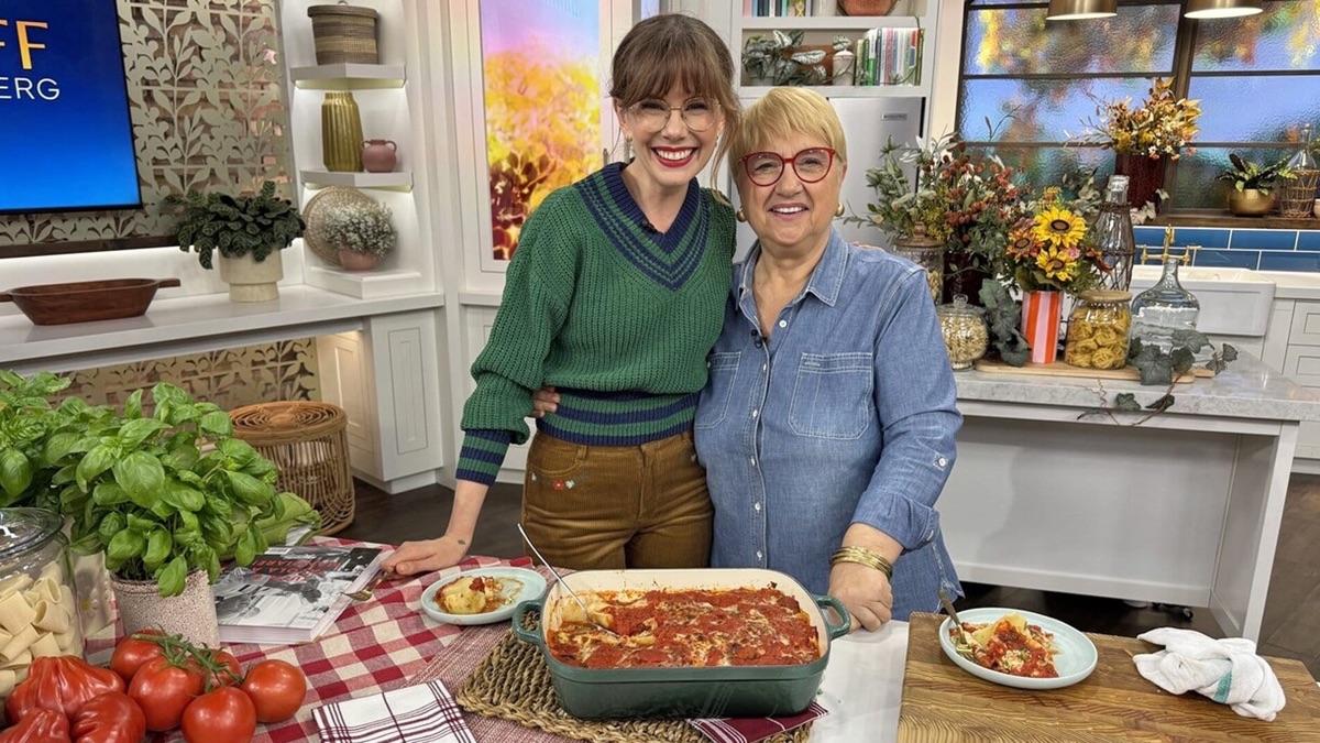 ‎Friday, January 9, 2026 – The Good Stuff with Mary Berg (Season 3 ...