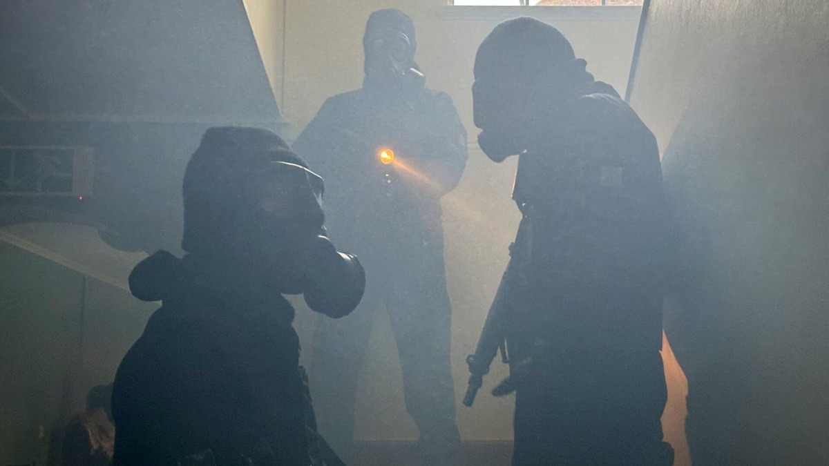 ‎Opération Nimrod - SAS: Most Daring Raids (saison 1, épisode 2 ...