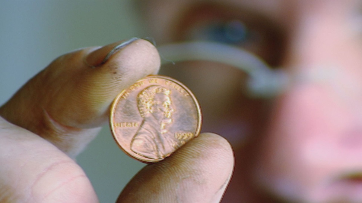 Scuba Diver / Car Capers - MythBusters (Season 2, Episode 7) - Apple TV