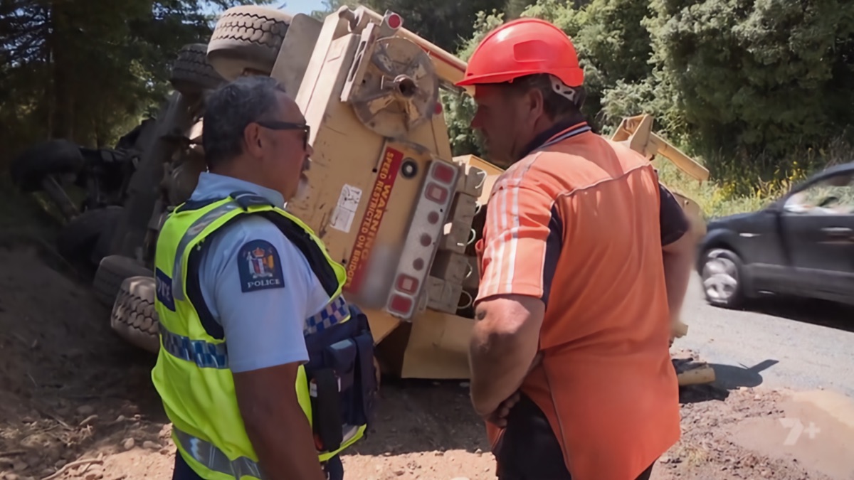 Episode 8 - Highway Cops (Series 7, Episode 8) - Apple TV (UK)