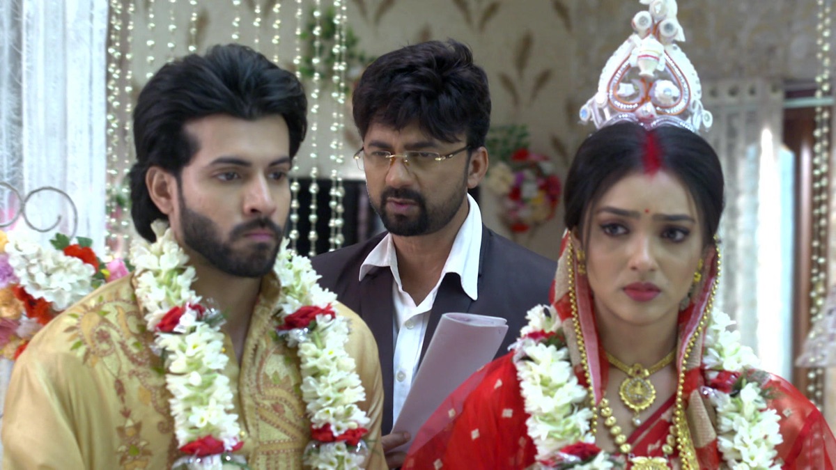 Bhojon Demands Padma's Signature - Geeta LL.B (Season 1, Episode 146 ...