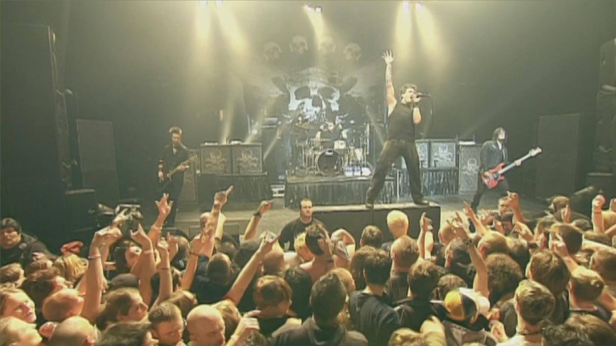 Papa Roach - Live And Murderous In Chicago - Apple TV (IE)