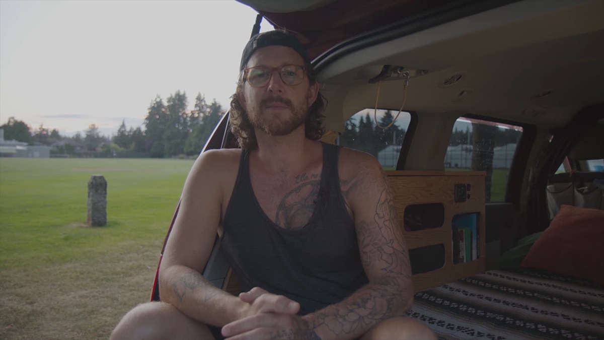 Man Lives Fulltime in Self Built Minivan Camper. / Restored Vintage ...