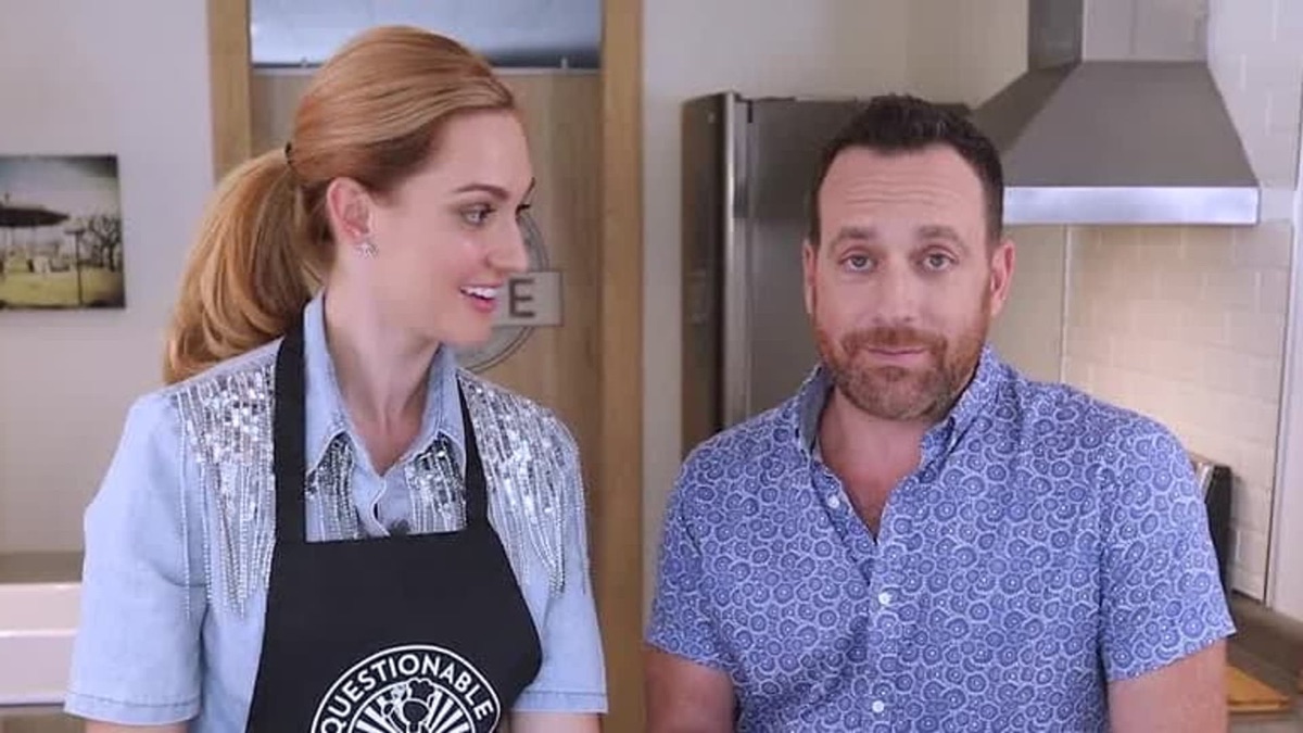 ‎Katherine Barrell & Peter Keleghan – Questionable Taste (Season 1, Episode 1) - Apple TV (AU)