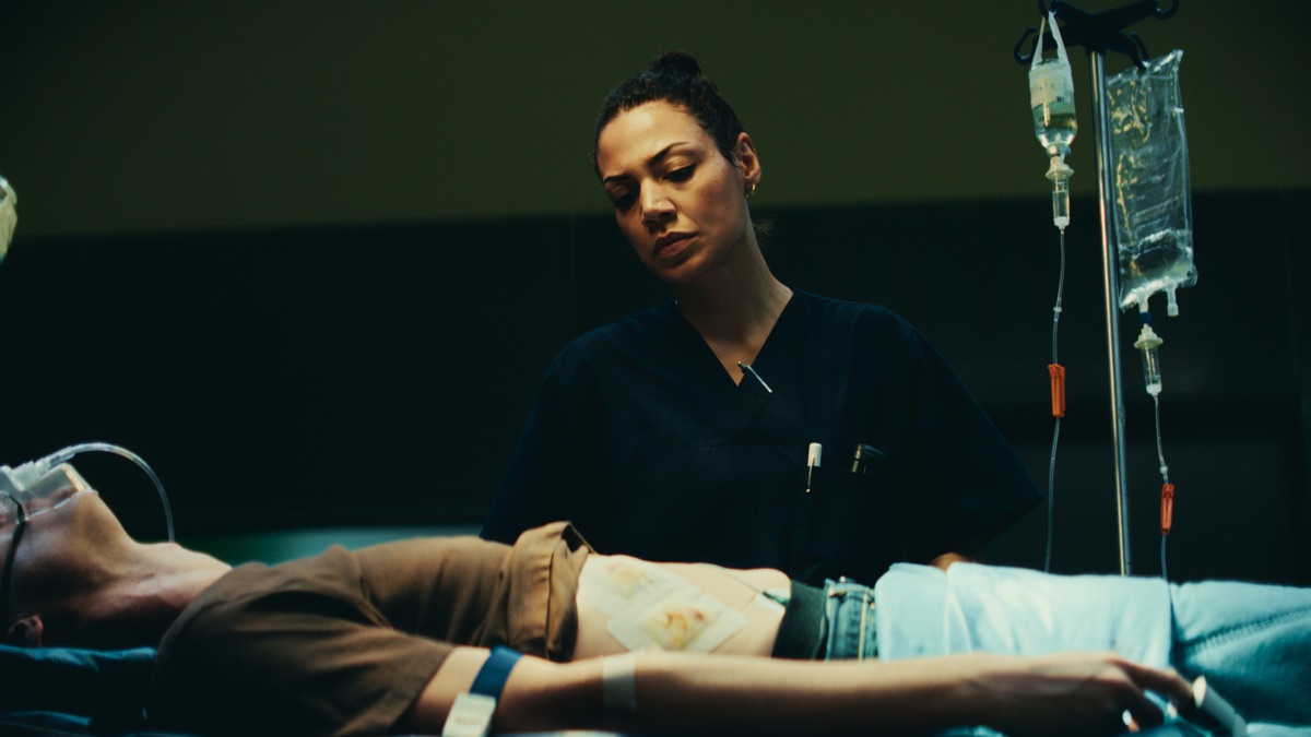 Watch Side Effects - Berlin ER (Series 1, Episode 5) - Apple TV+ (UK)