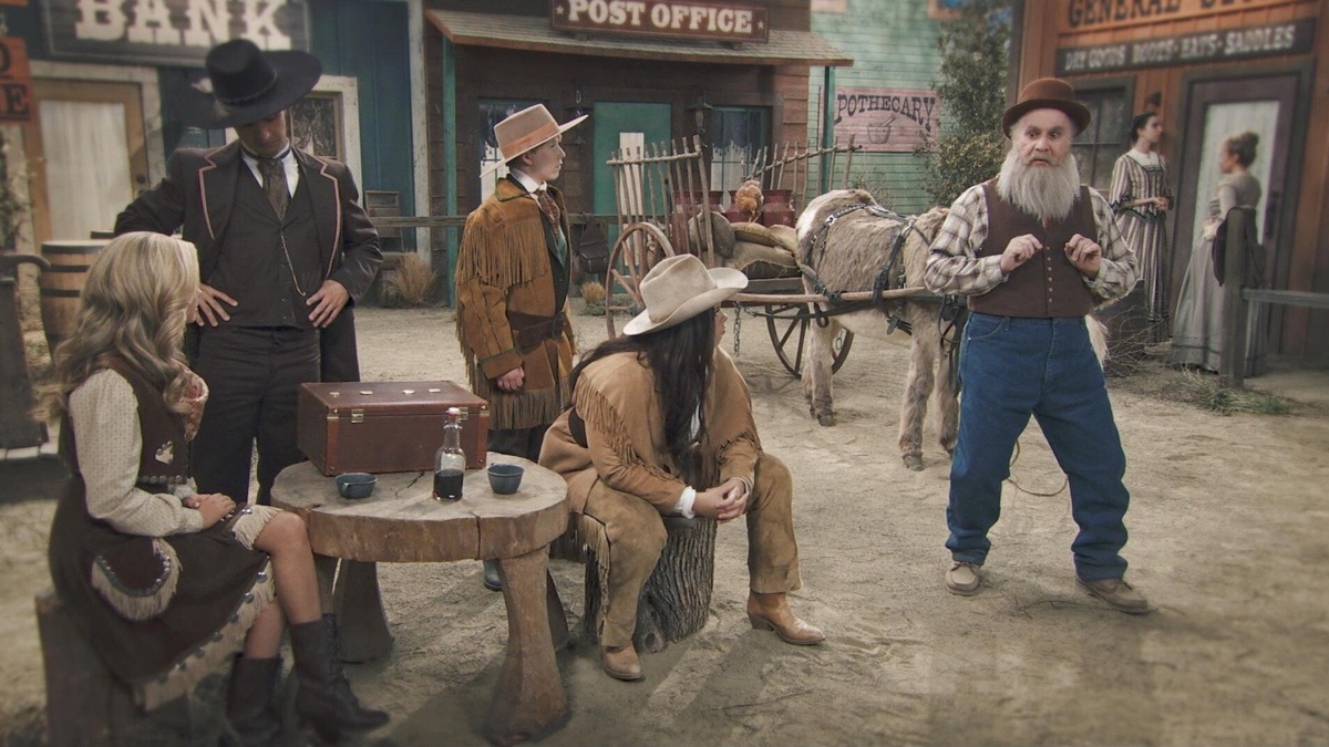 Bunkhouse of Horror - Bunk'd (Series 6, Episode 10) - Apple TV (SA)